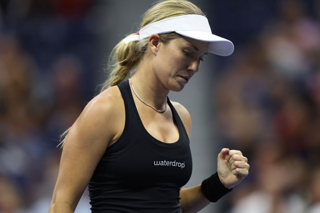 Collins saca a Cornet y llega a octavos del US Open